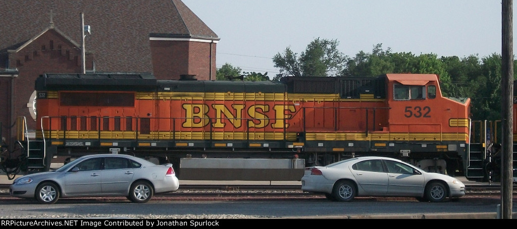 BNSF 532, engineer's side